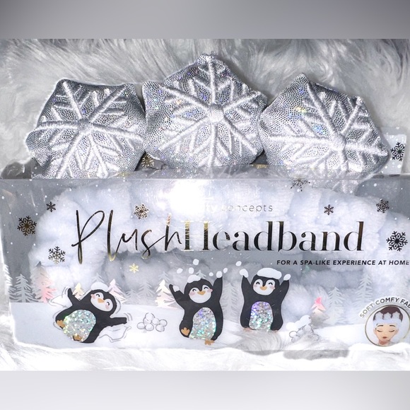 Beauty Bar | Bath & Body | Plush Snowflake Spa Headband | Poshmark